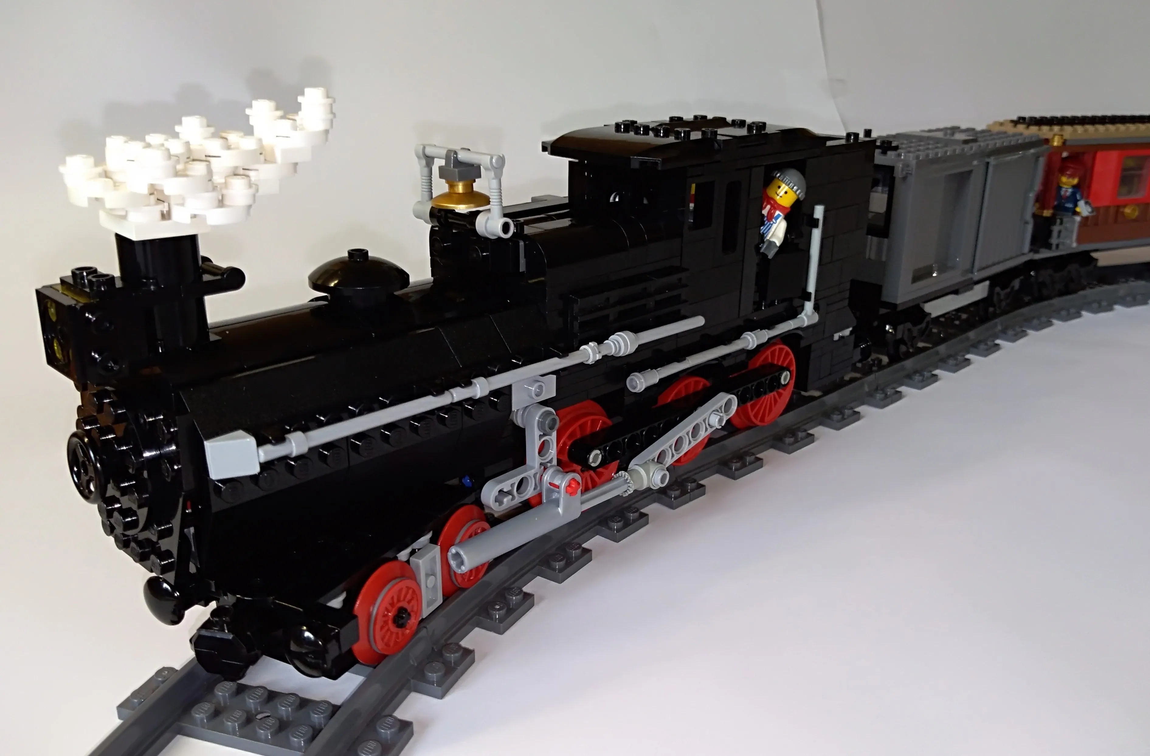 Classic Steam Locomotive | LEGO® Ideas
