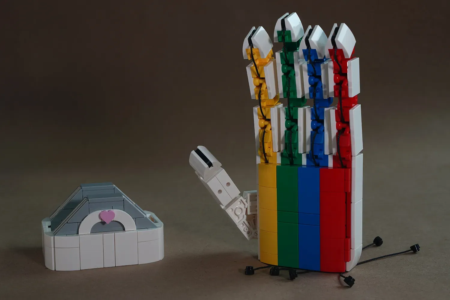 The Helping Hand | LEGO® Ideas