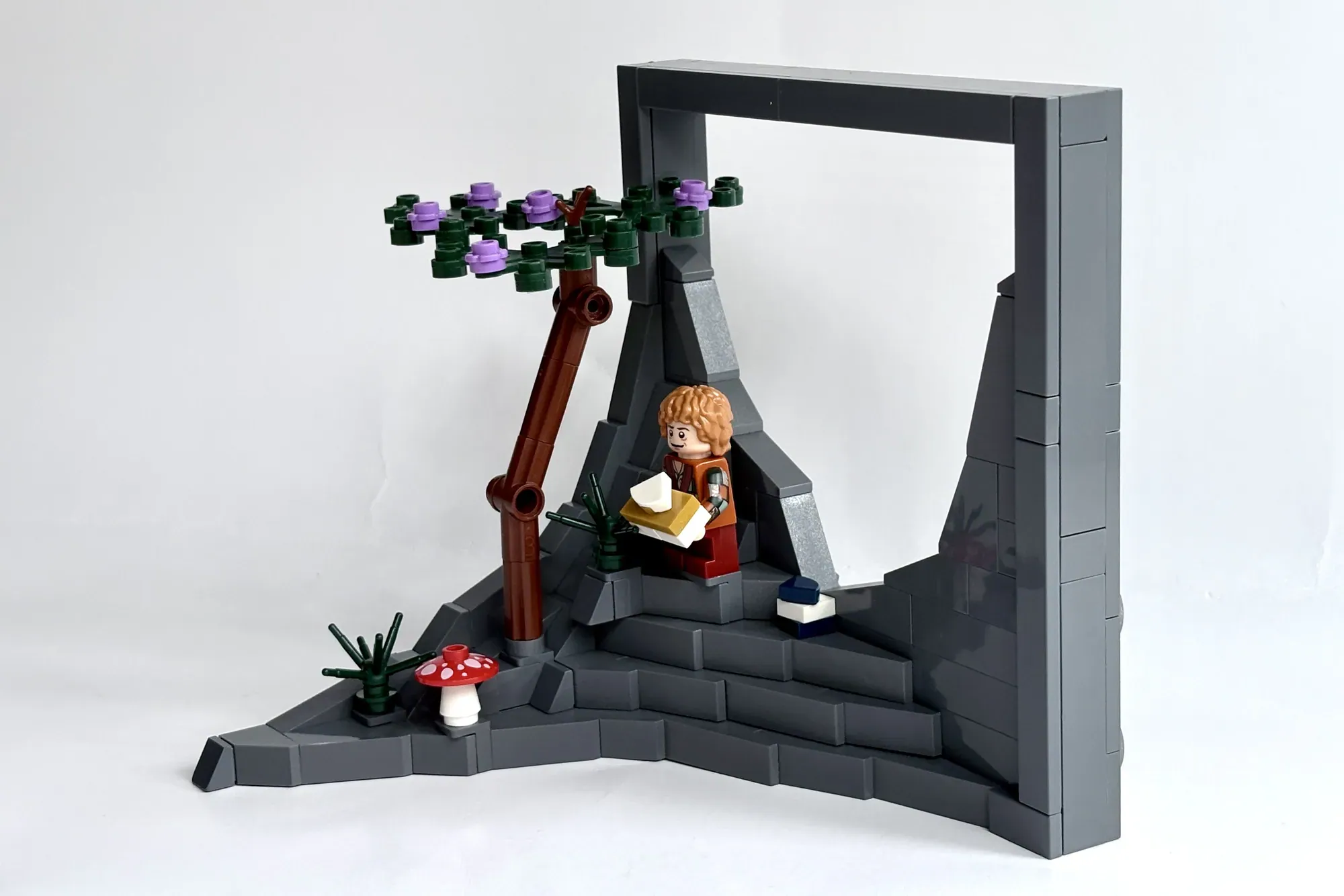 Billbo Baggins of Book-End | LEGO® Ideas