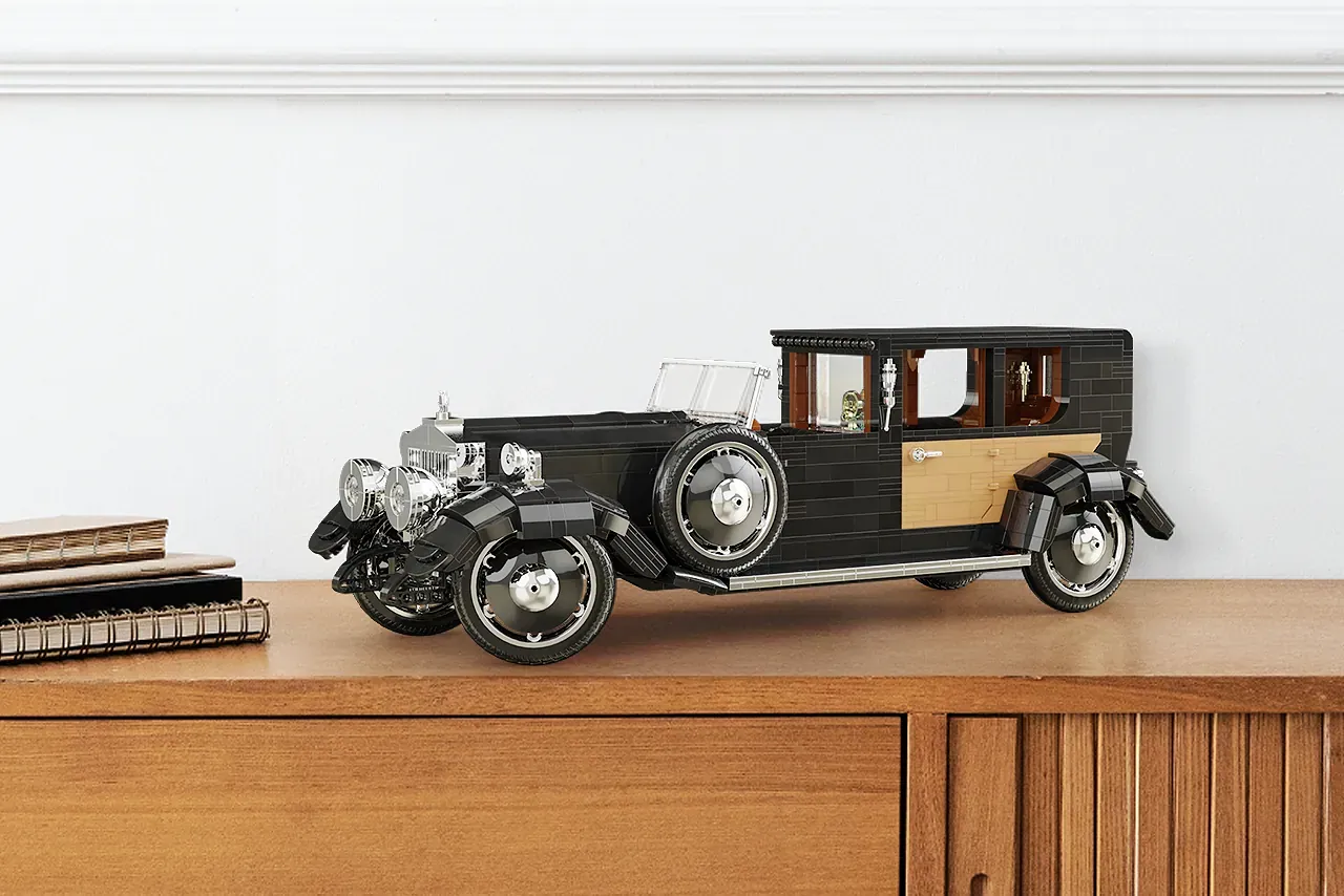 Rolls-Royce Phantom 1 "Phantom of Love" | LEGO® Ideas