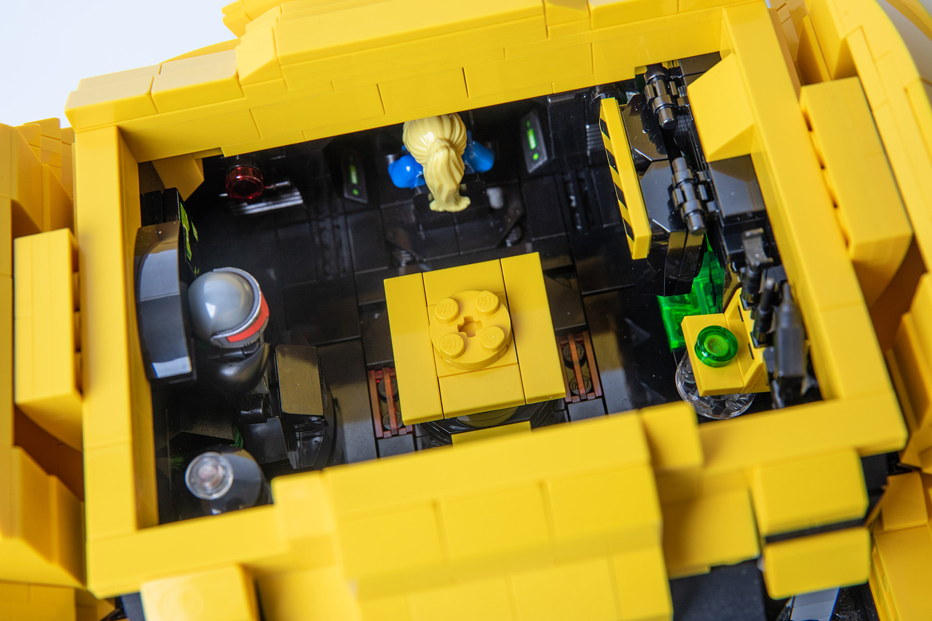 Lego Samus Aran Nintendo Items similar to Lego Samus Aran from Metroid ...