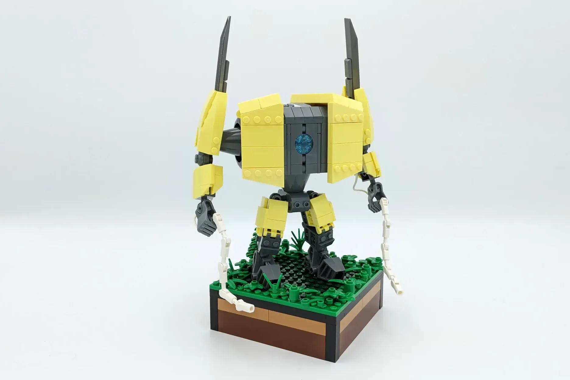 Lightning Mech From Into the Breach | LEGO® Ideas