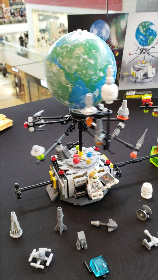 LEGO IDEAS - LEGO Spinning Planets