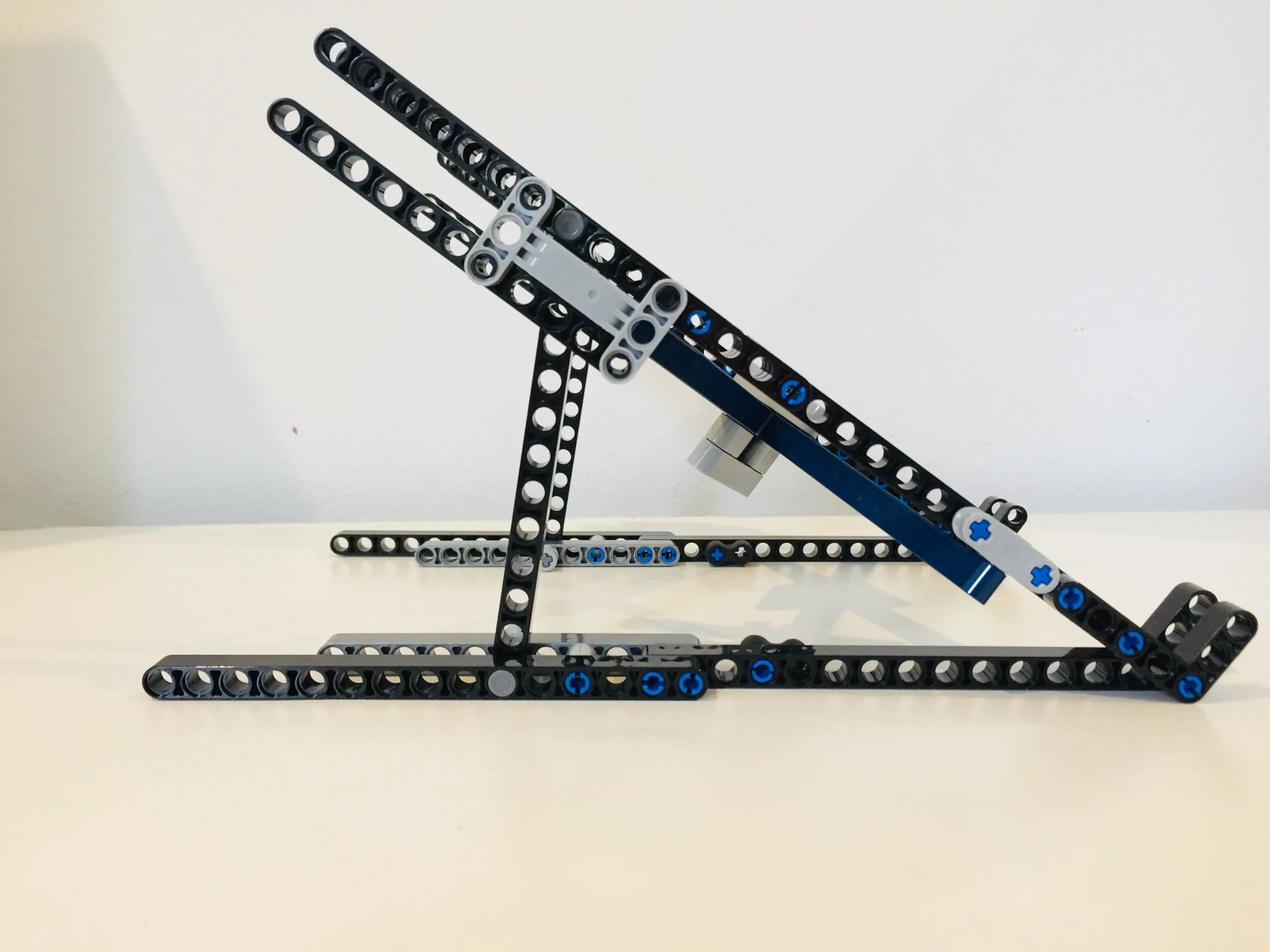 Adjustable Technology Stand | LEGO® Ideas