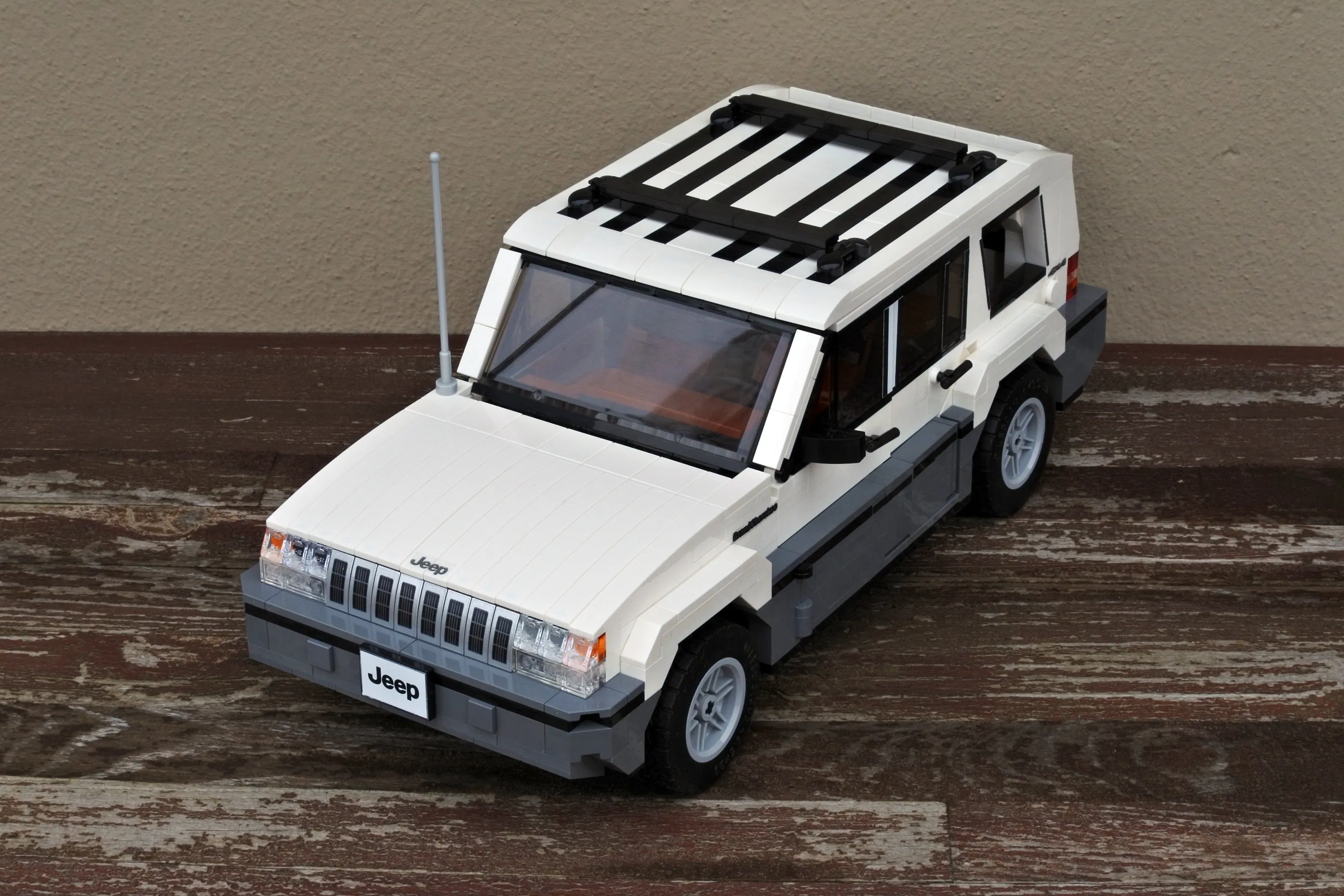 Jeep Grand Cherokee - Laredo 1993 | LEGO® Ideas