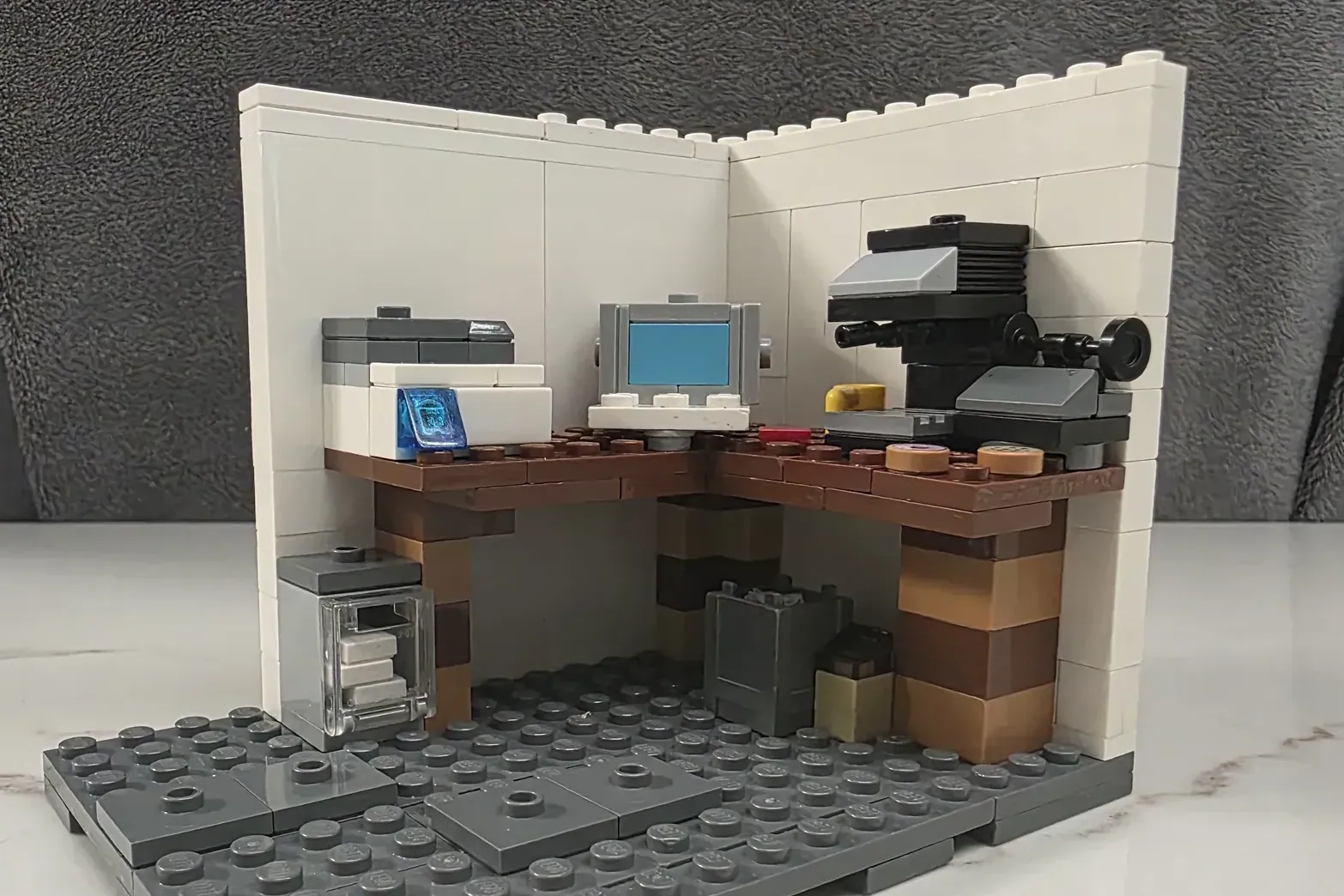 Bob Minilander's Office Cubicle | LEGO® Ideas