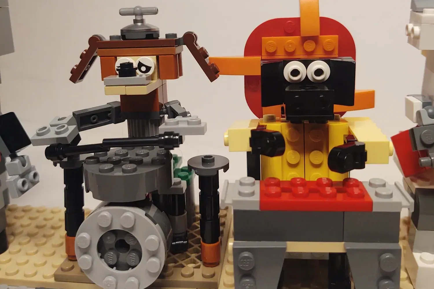 Rock Afire Explosion | LEGO® Ideas