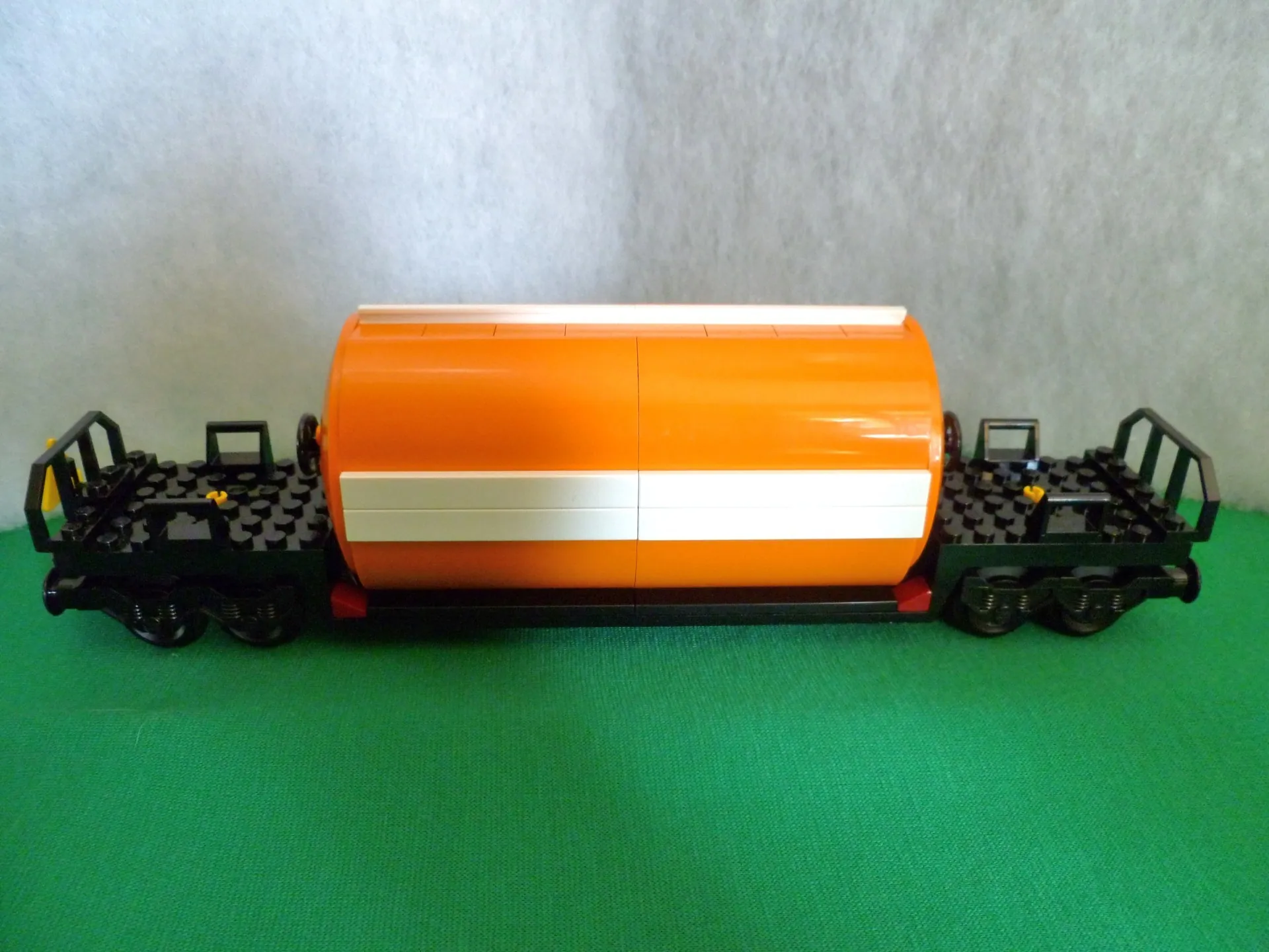 Fuel tank wagon | LEGO® Ideas