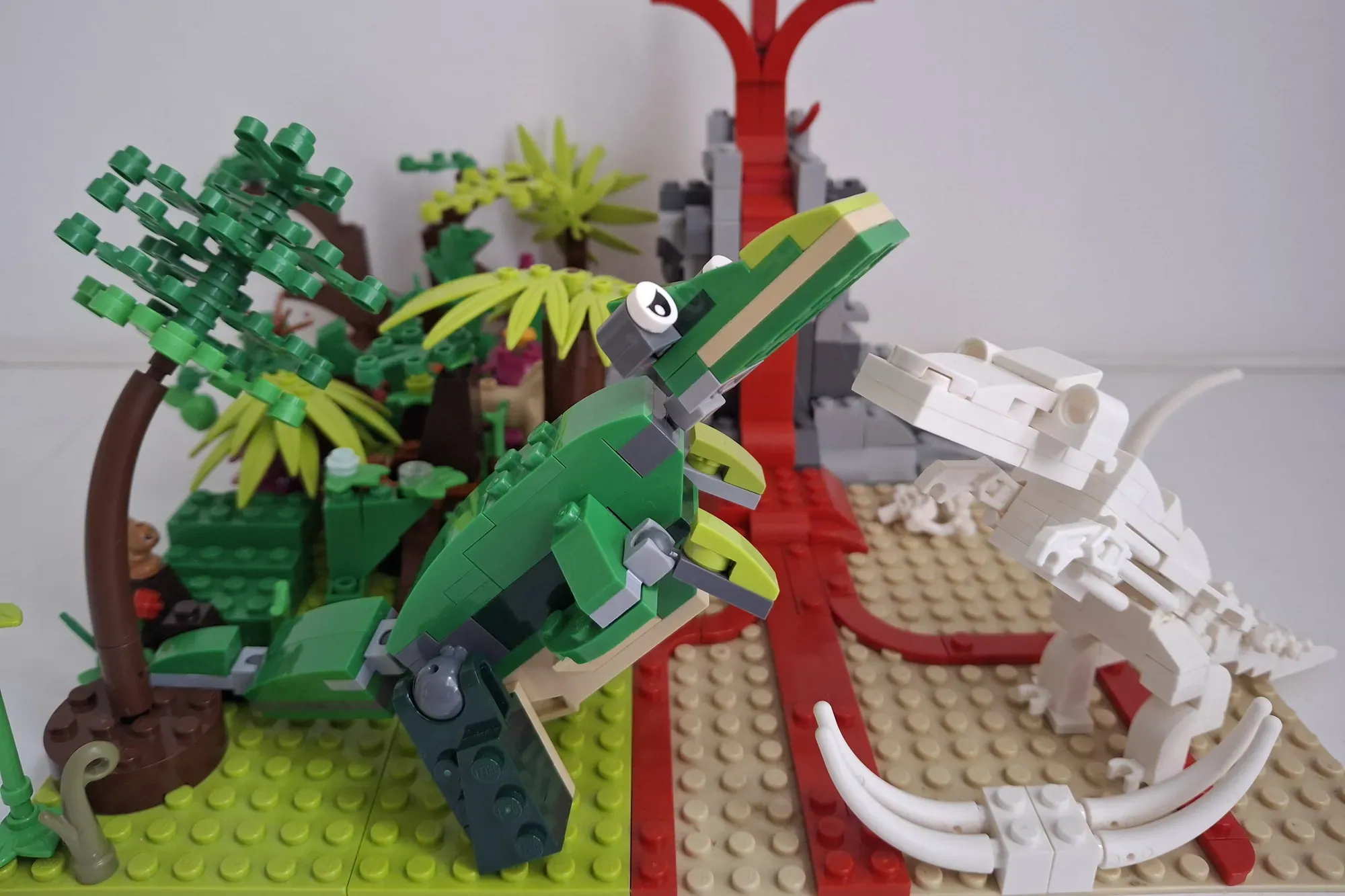 Life Versus Death Dinosaur Battle | LEGO® Ideas