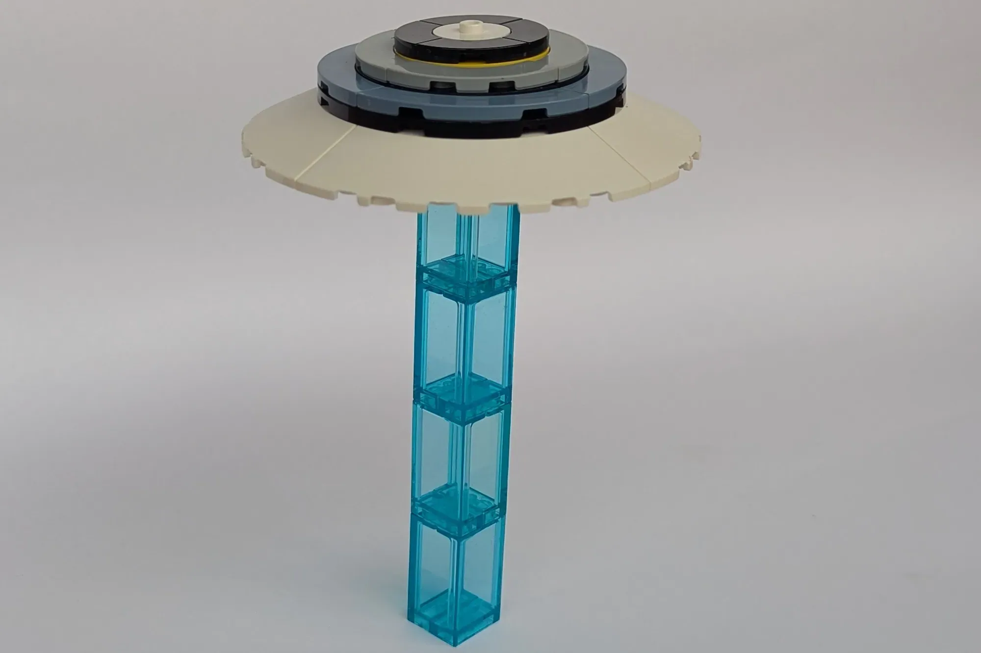 My Cool UFO Build (60 Pieces!) | LEGO® Ideas