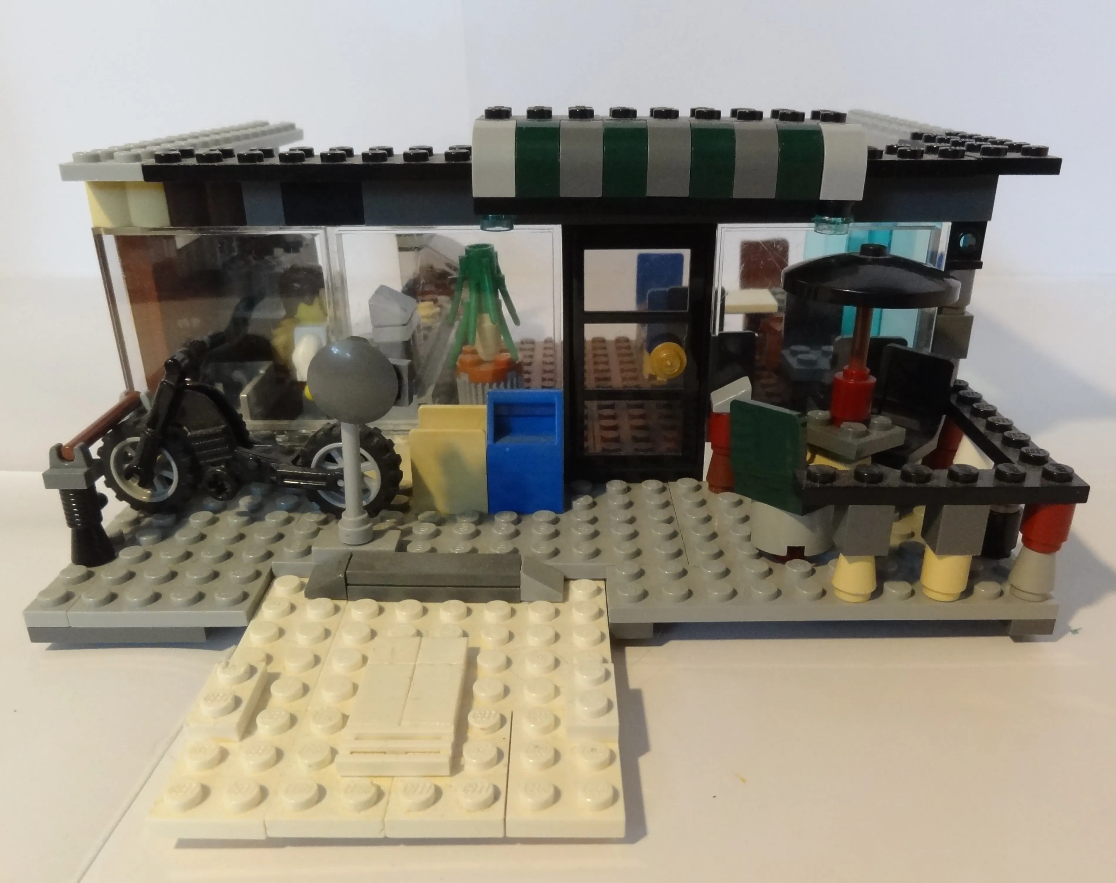 Generic Coffee Shop | LEGO® Ideas