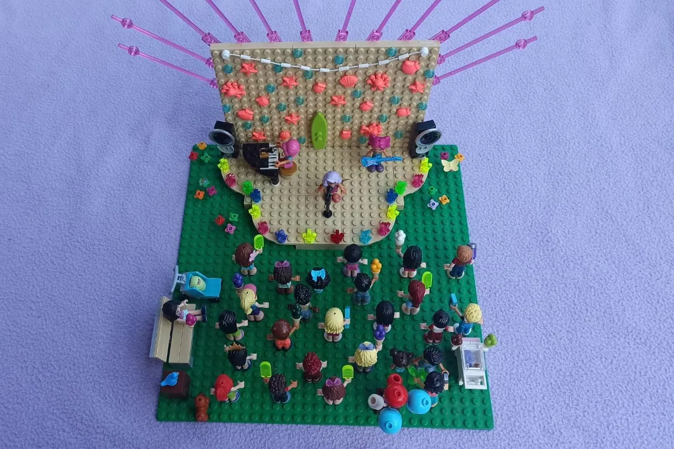 Summer Concert | LEGO® Ideas