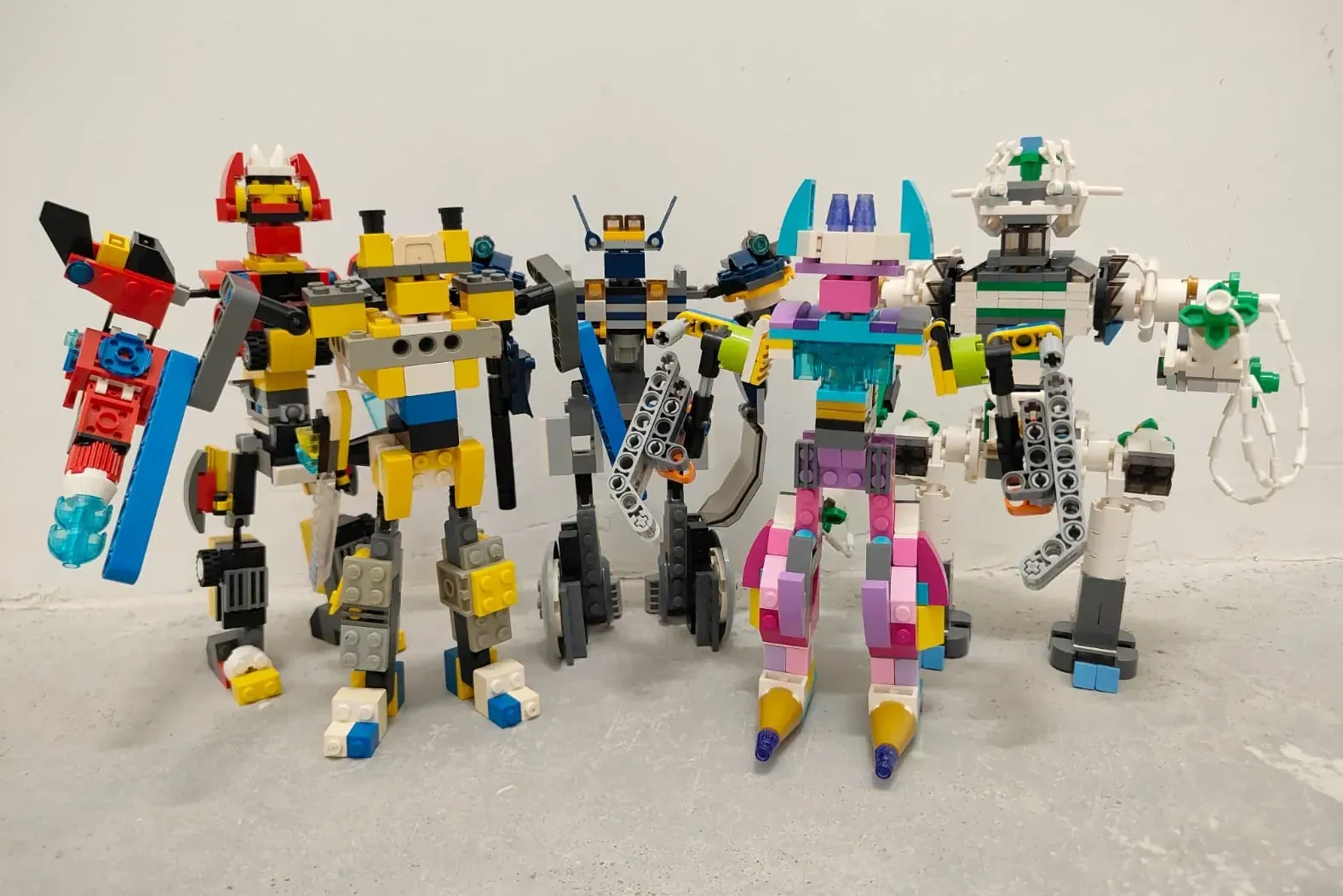 LEGO Partsy : Parts Swapping Robots | LEGO® Ideas